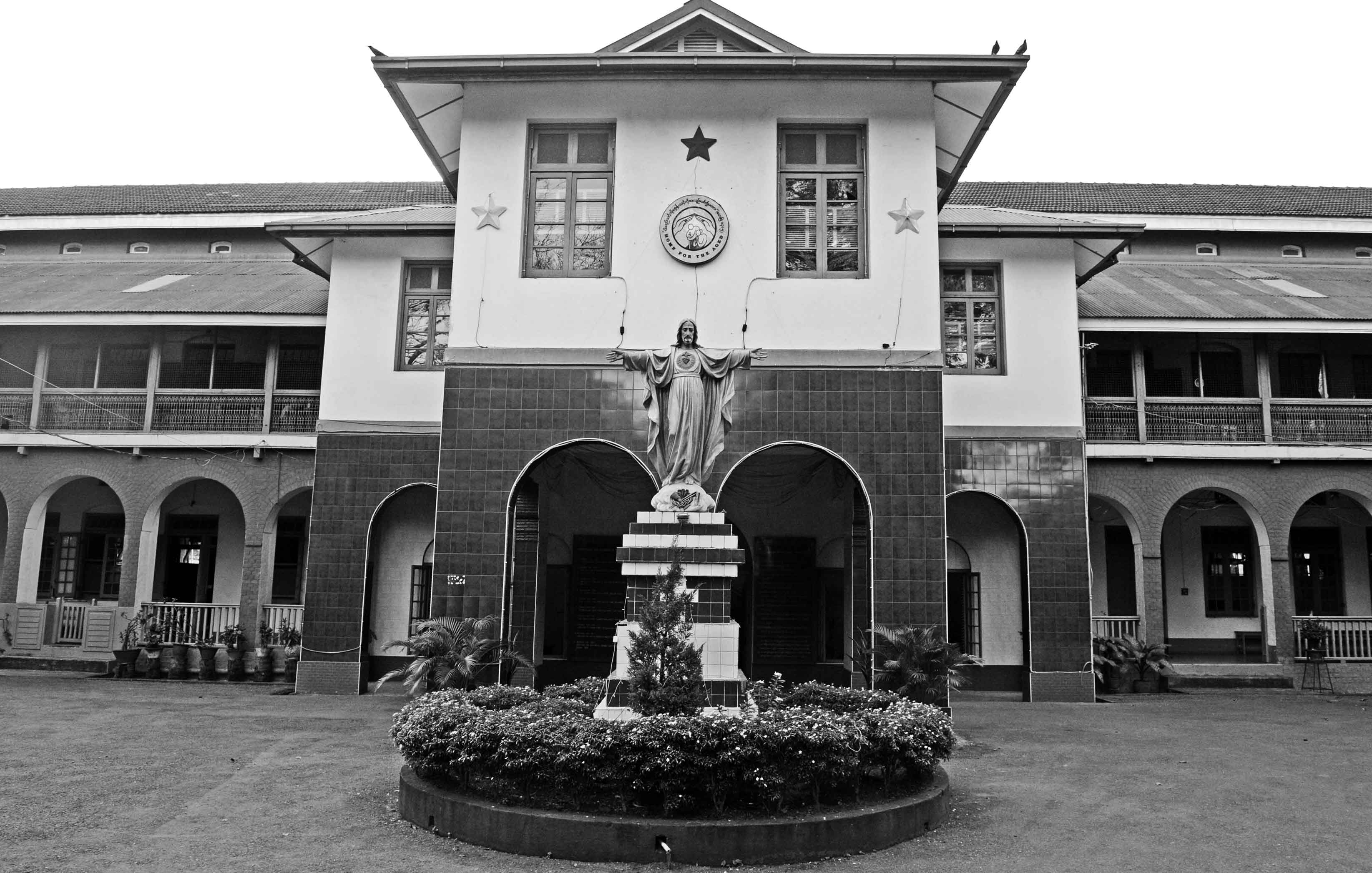 Inside Rangoon's Home for the Aged